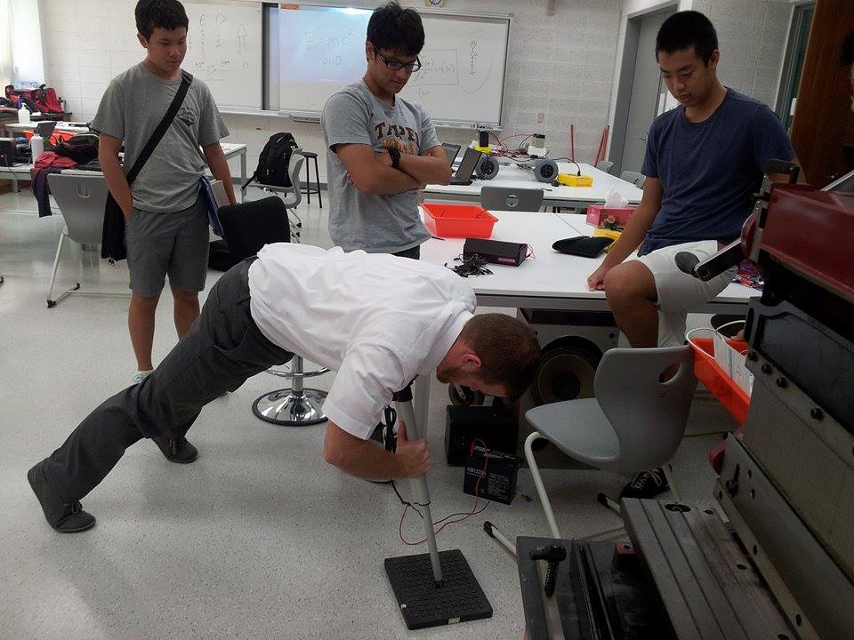 Mr. Fagen’s Four New Gadgets – THE BLUE & GOLD